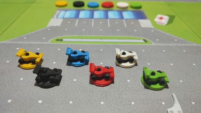 Vídeo disponible!!! — Cochechs. El juego de mesa de carrera vectorial.